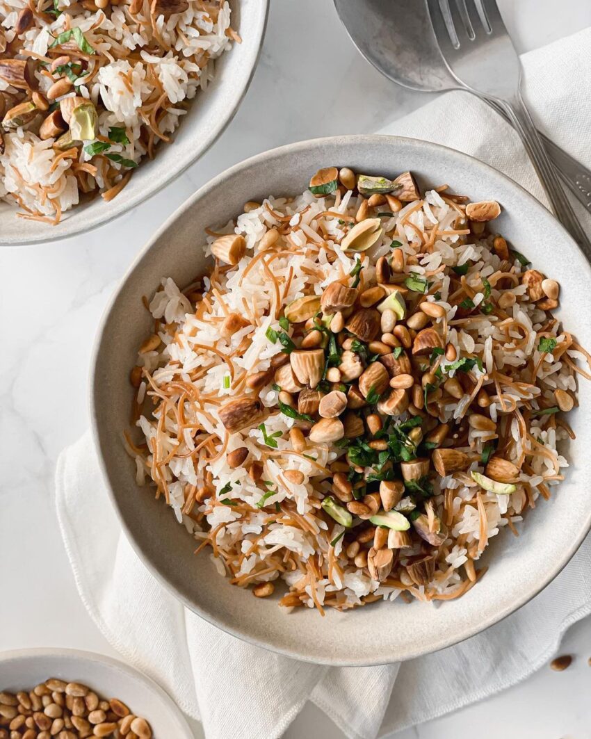Lebanese Rice With Vermicelli Topped With A Pile Of Toasted Nuts Recipe ...