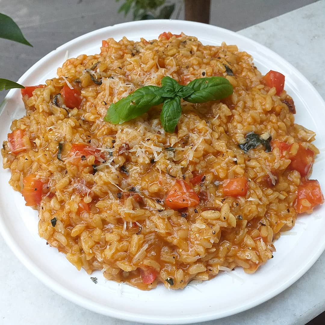 Tomato & Basil Risotto Recipe from @wondernonieskitchen - Fooooods.com