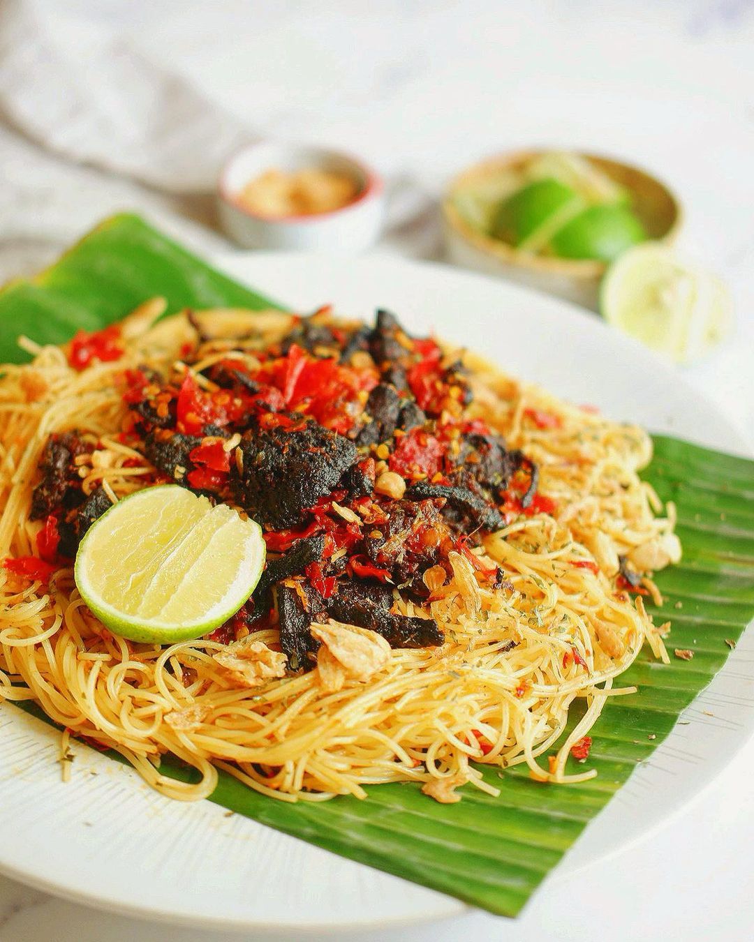 Crispy Beef Jerky Balado Pasta (Dendeng Balado Pasta) Recipe from ...