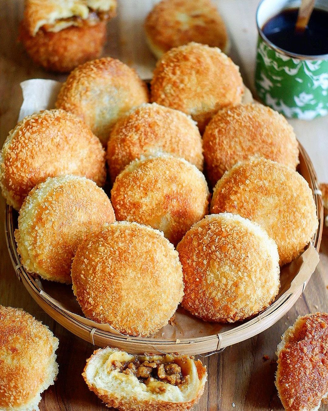 Minced Chicken Filled Fried Bread Recipe from @stirwithme - Fooooods.com