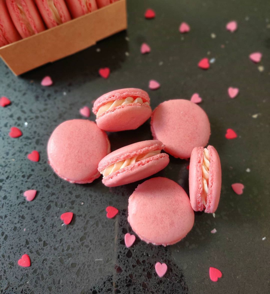 Vanilla Macarons Recipe from @cooksbyson - Fooooods.com