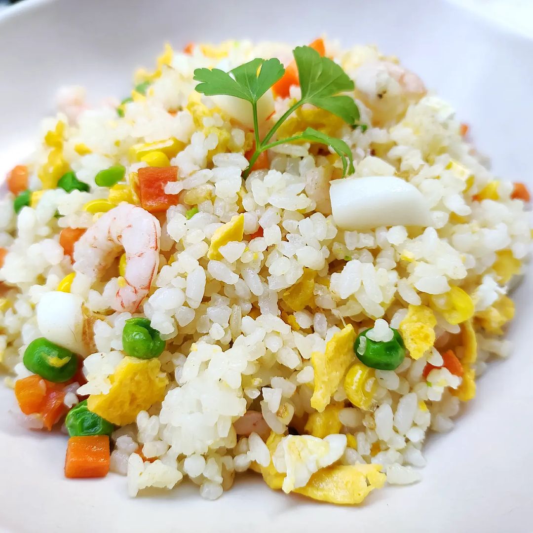 Chinese Seafood Fried Rice Recipe from @wondernonieskitchen - Fooooods.com