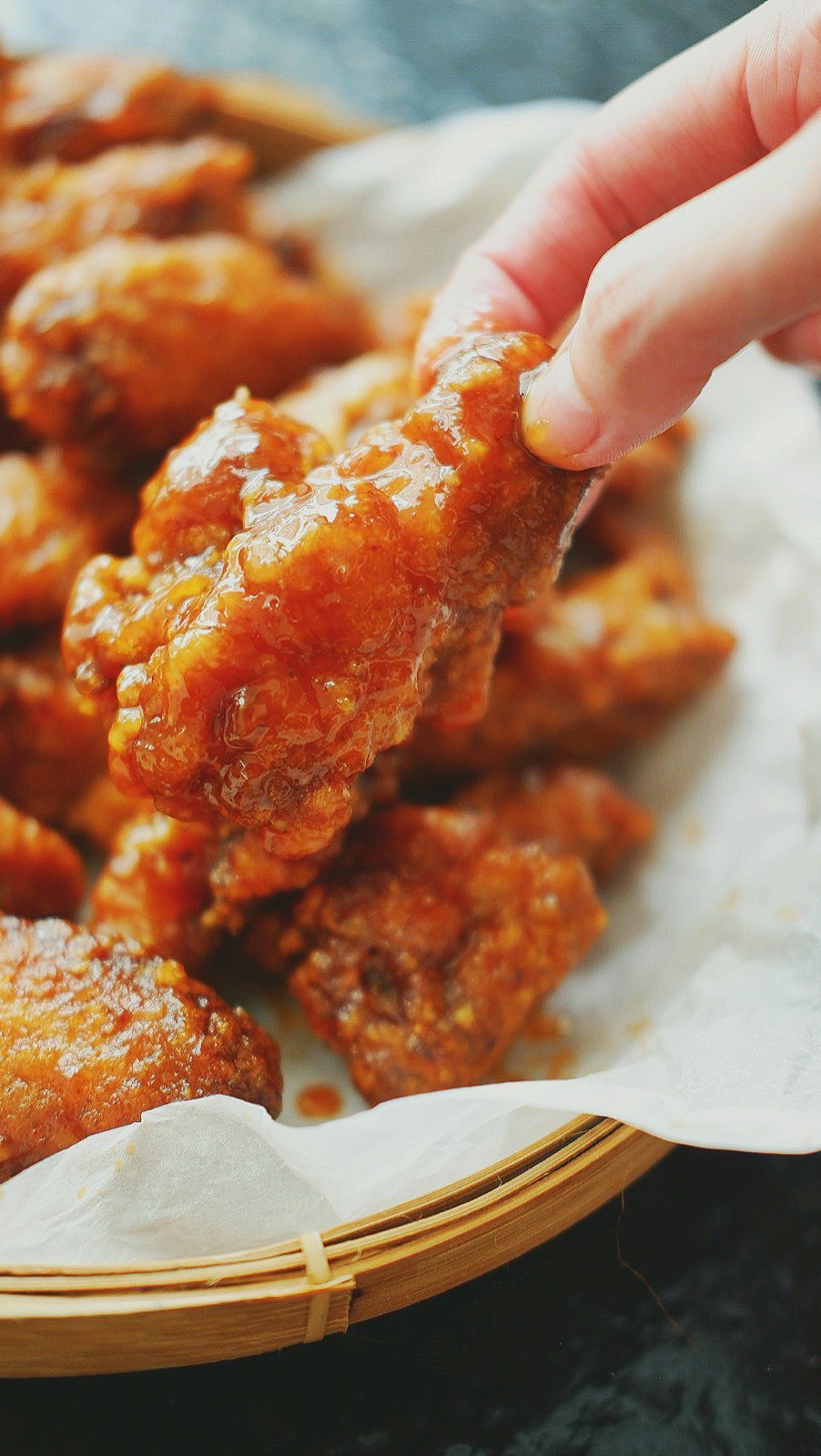 Crispy Hot Wings Recipe from @stirwithme - Fooooods.com