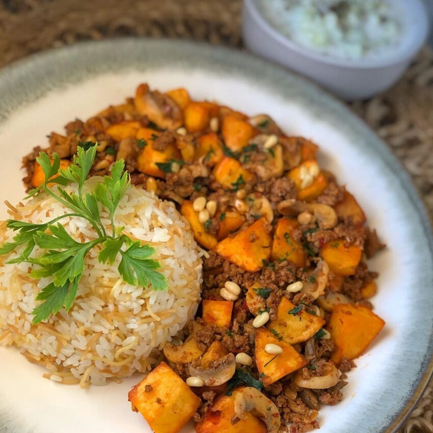 Batata Ala Lahme Recipe from @saharskitchen_ - Fooooods.com