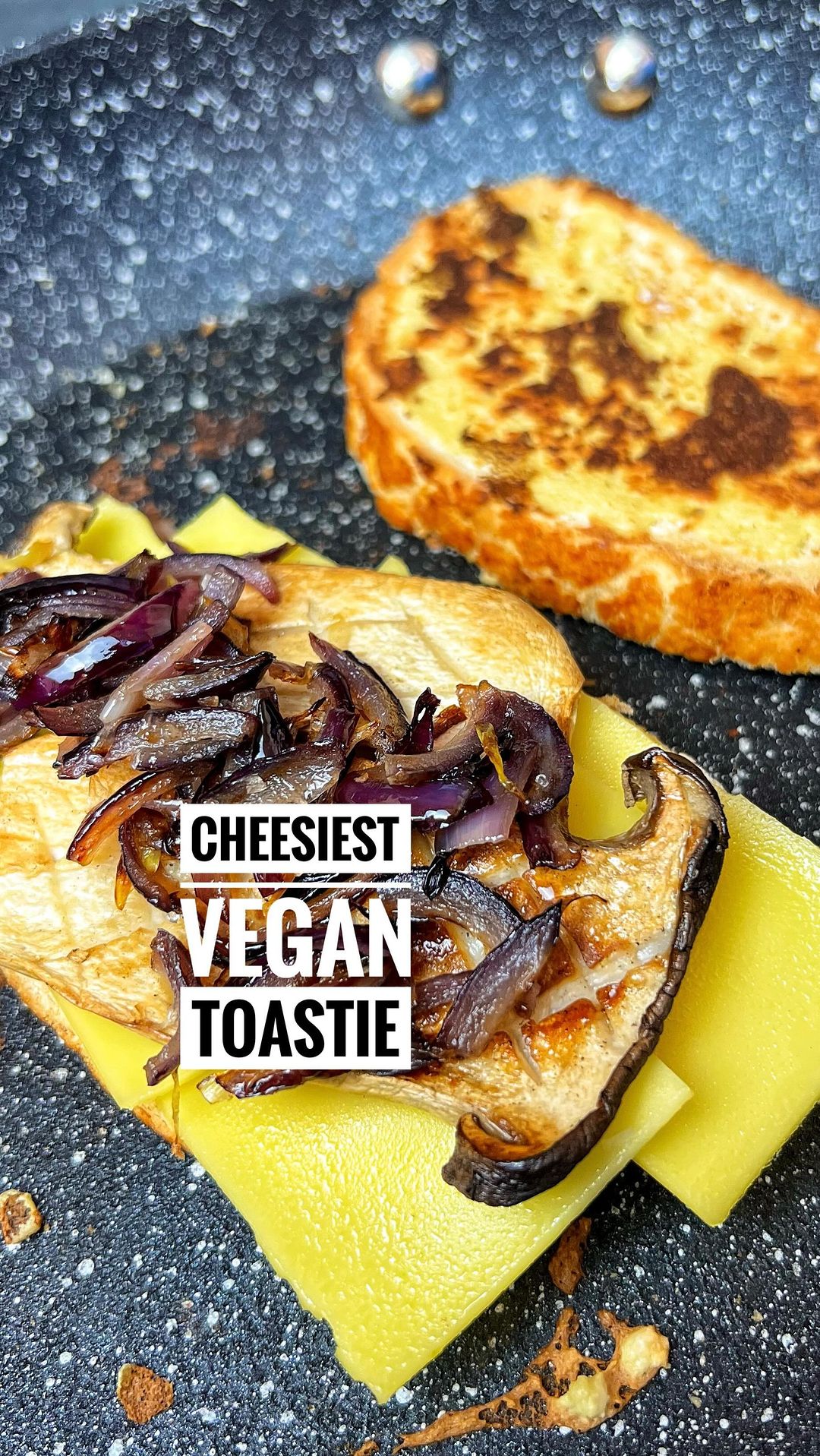 Cheesiest Vegan Toastie Recipe from @whenmeateatsveg - Fooooods.com