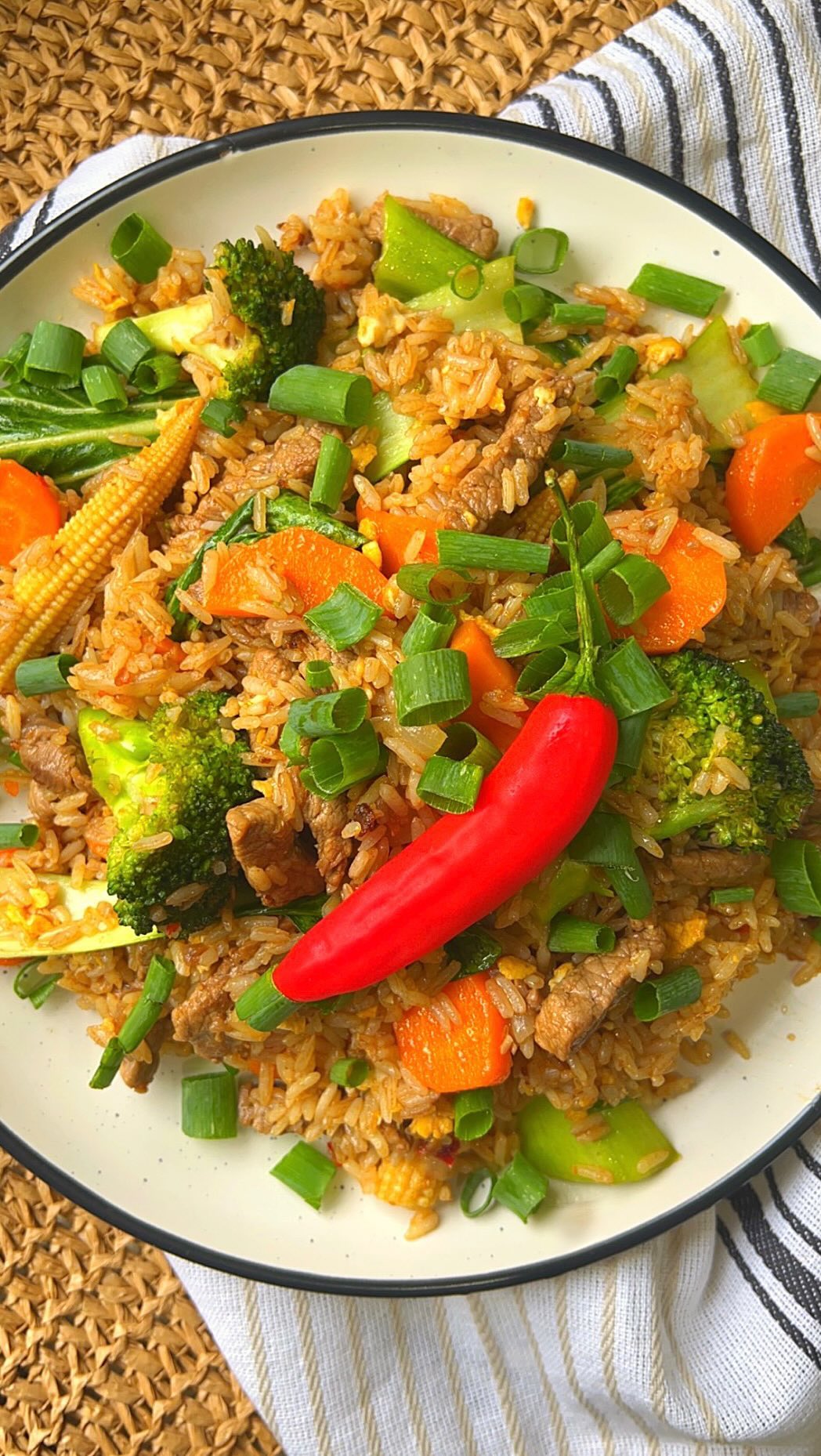 Beef Stir Fried Rice from @saharskitchen_ - ResepMamiku.com