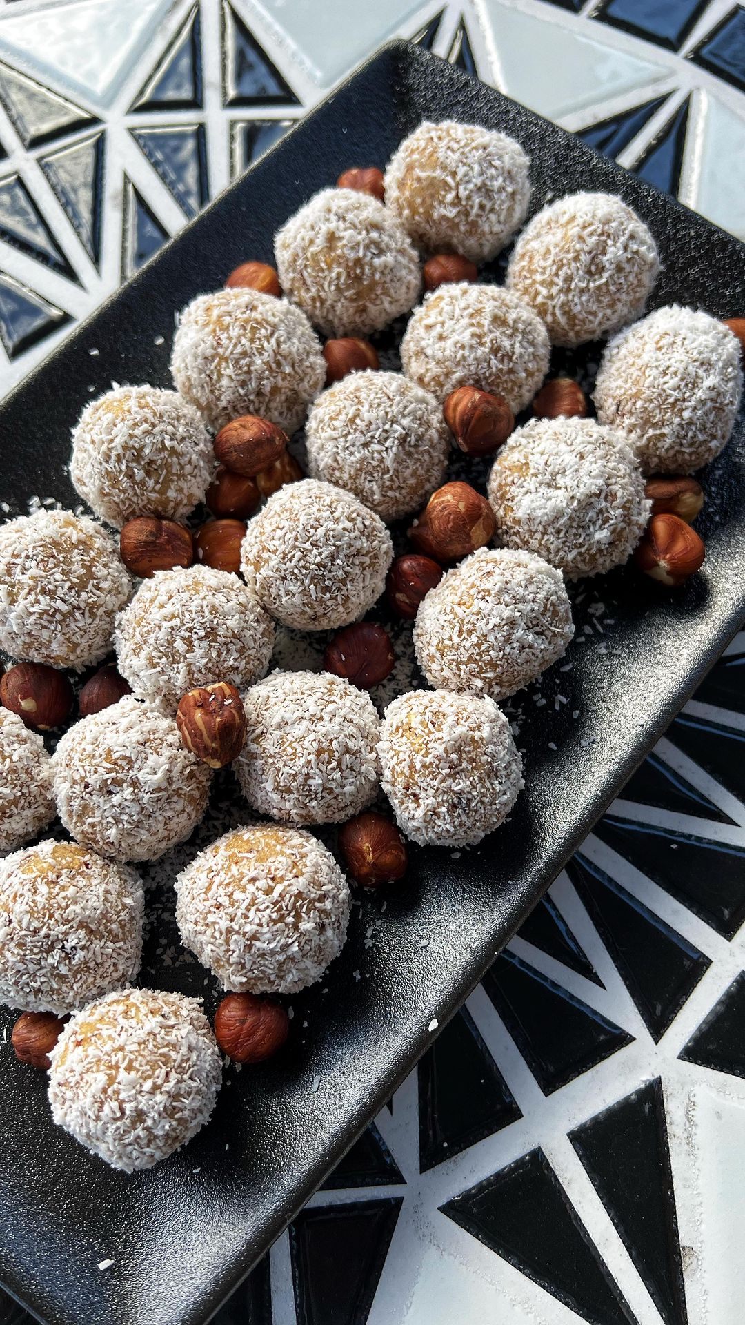 4 Ingredient Hazelnut Balls Recipe from @korkyskitchenofficial ...