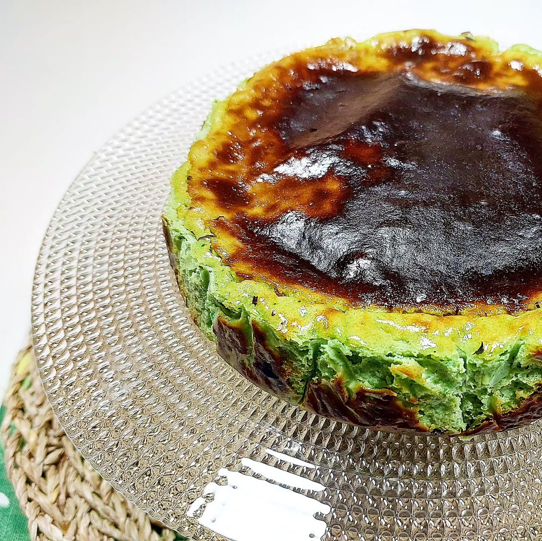 Matcha Basque Burnt Cheesecake Recipe from @wondernonieskitchen ...