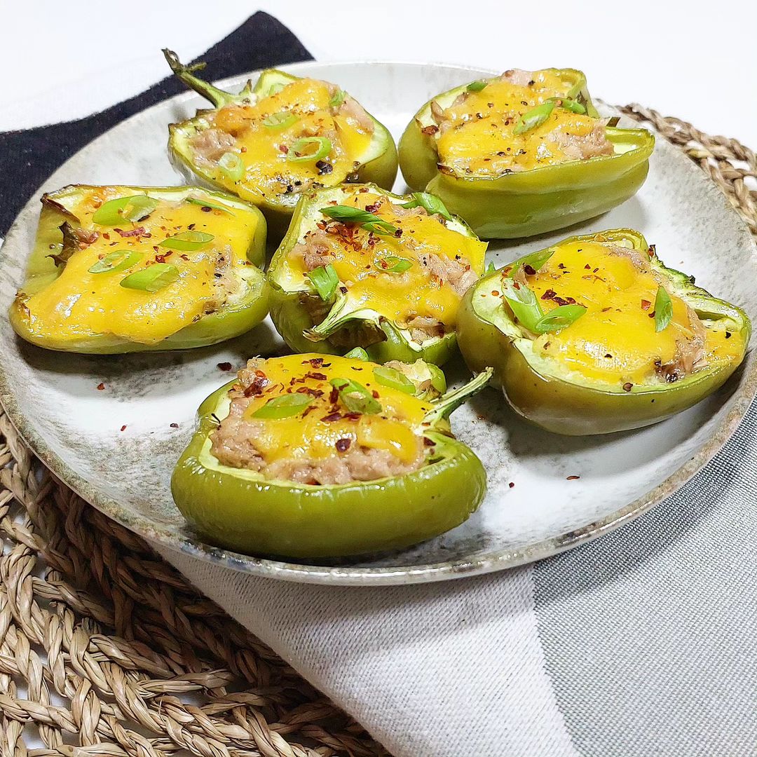 Tuna Melt Stuffed Bell Peppers Recipe from @wondernonieskitchen ...