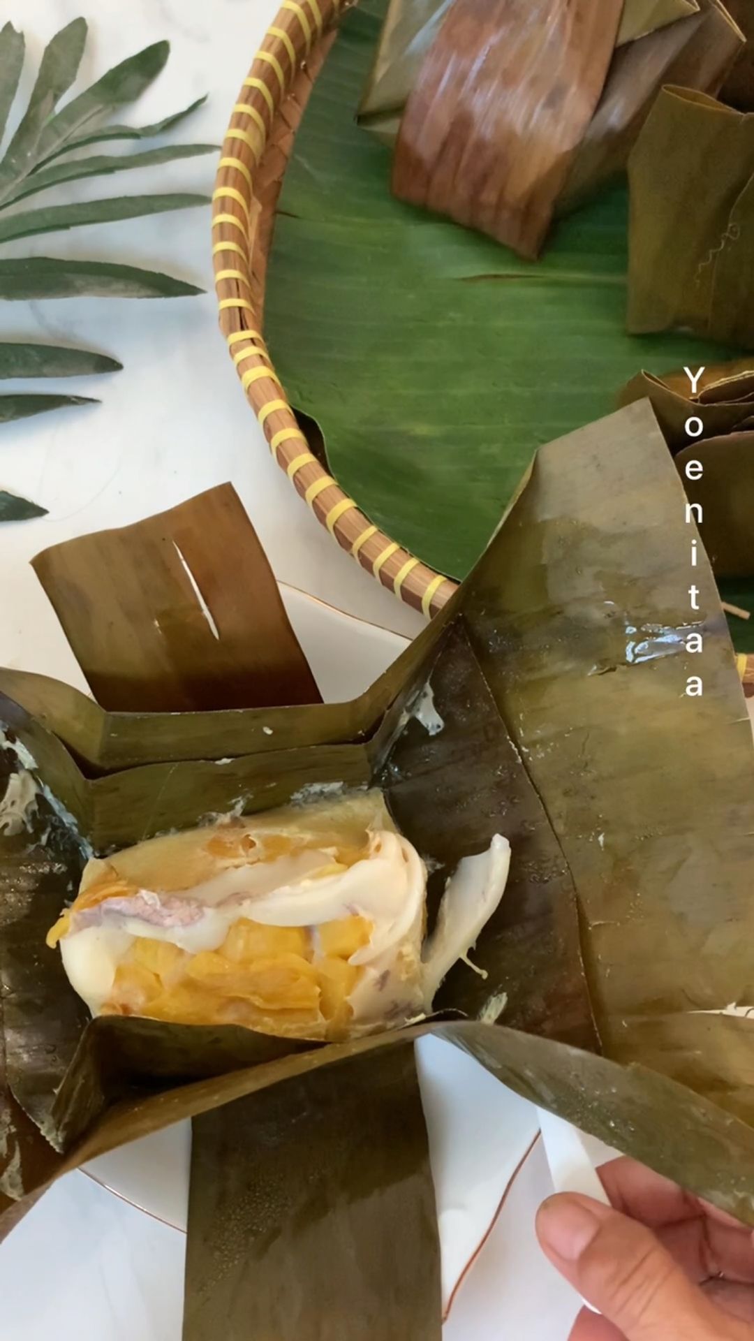 Resep Botok Roti Kelapa Muda Nangka dari @yoenitaa