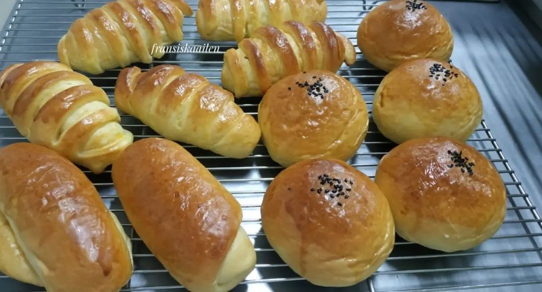 Resep Roti Isi dari @fransiskaailen