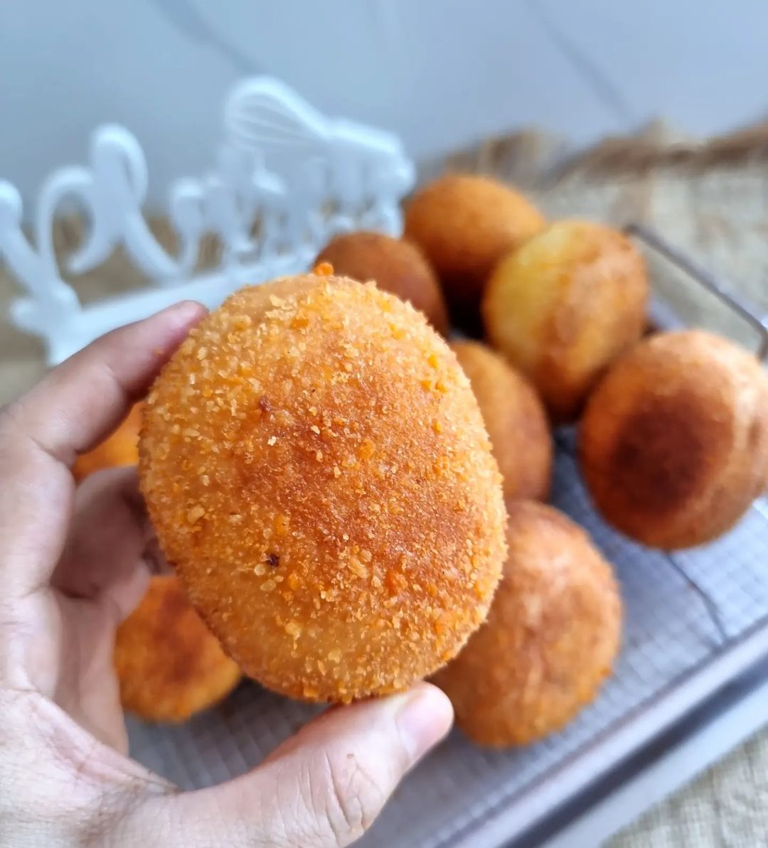 Resep Roti Goreng Isi Daging dari @plasa.cake