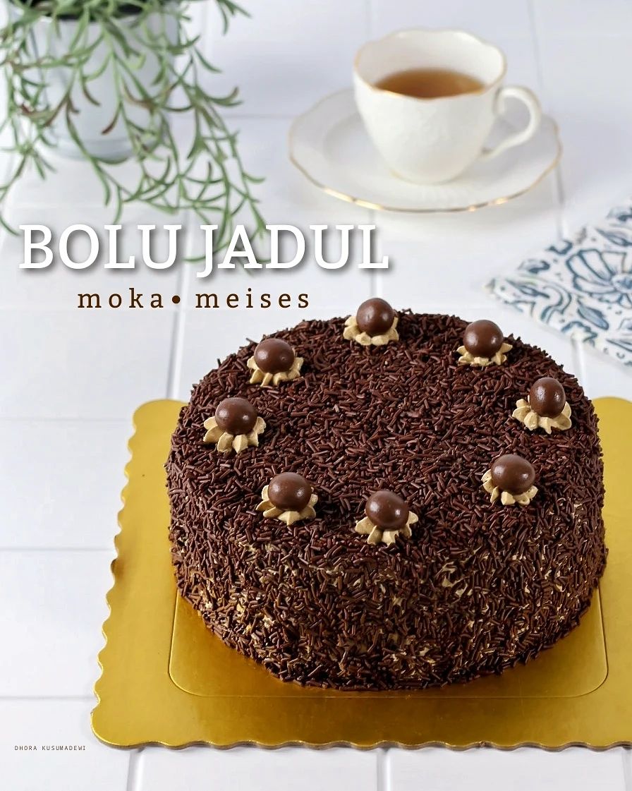 Resep Bolu Jadul Moka Meises dari @dhora_kusumadewi